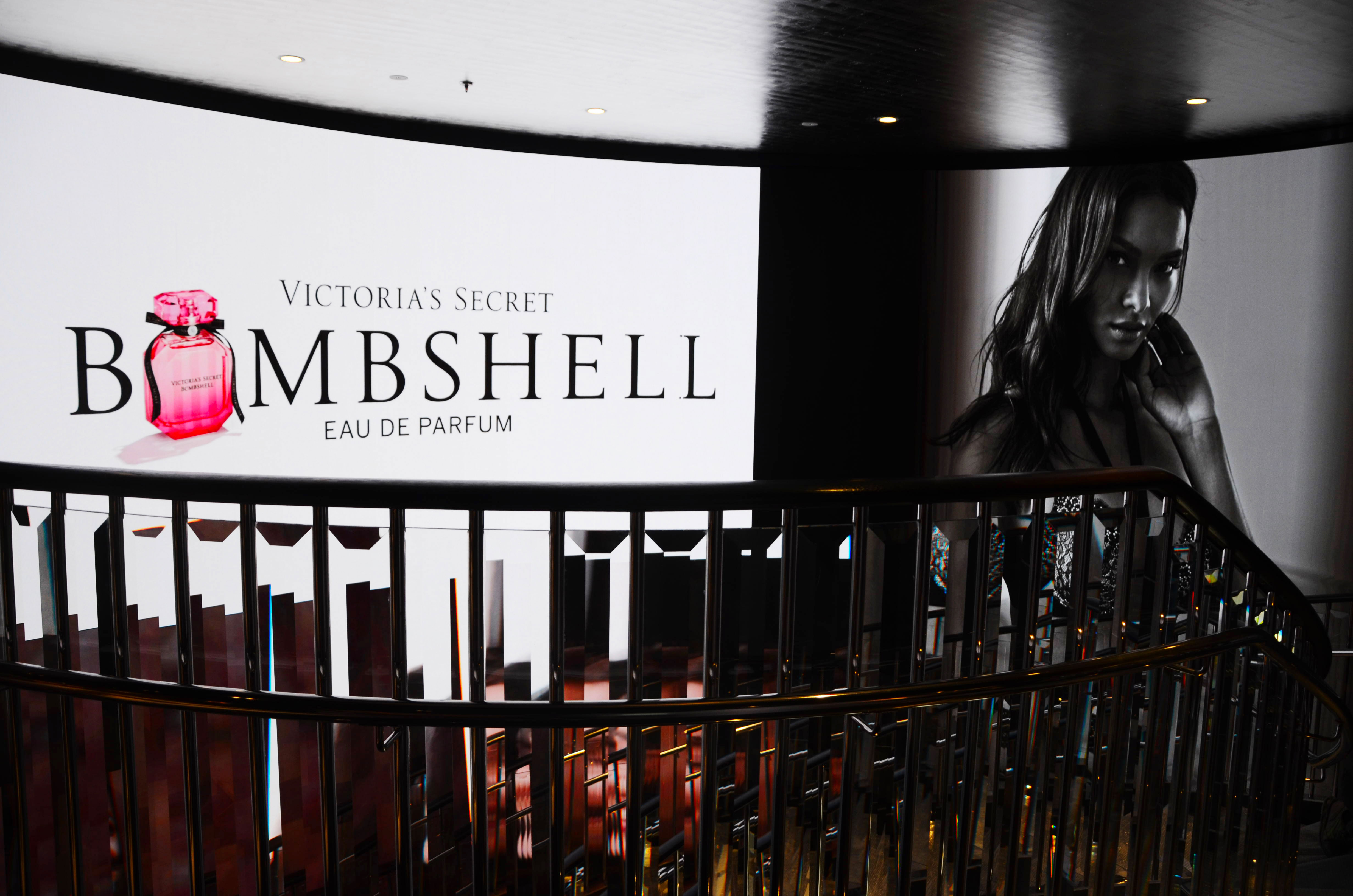 Victoria’s Secret new Italian flagship store opens in Milan - Fabrica ...